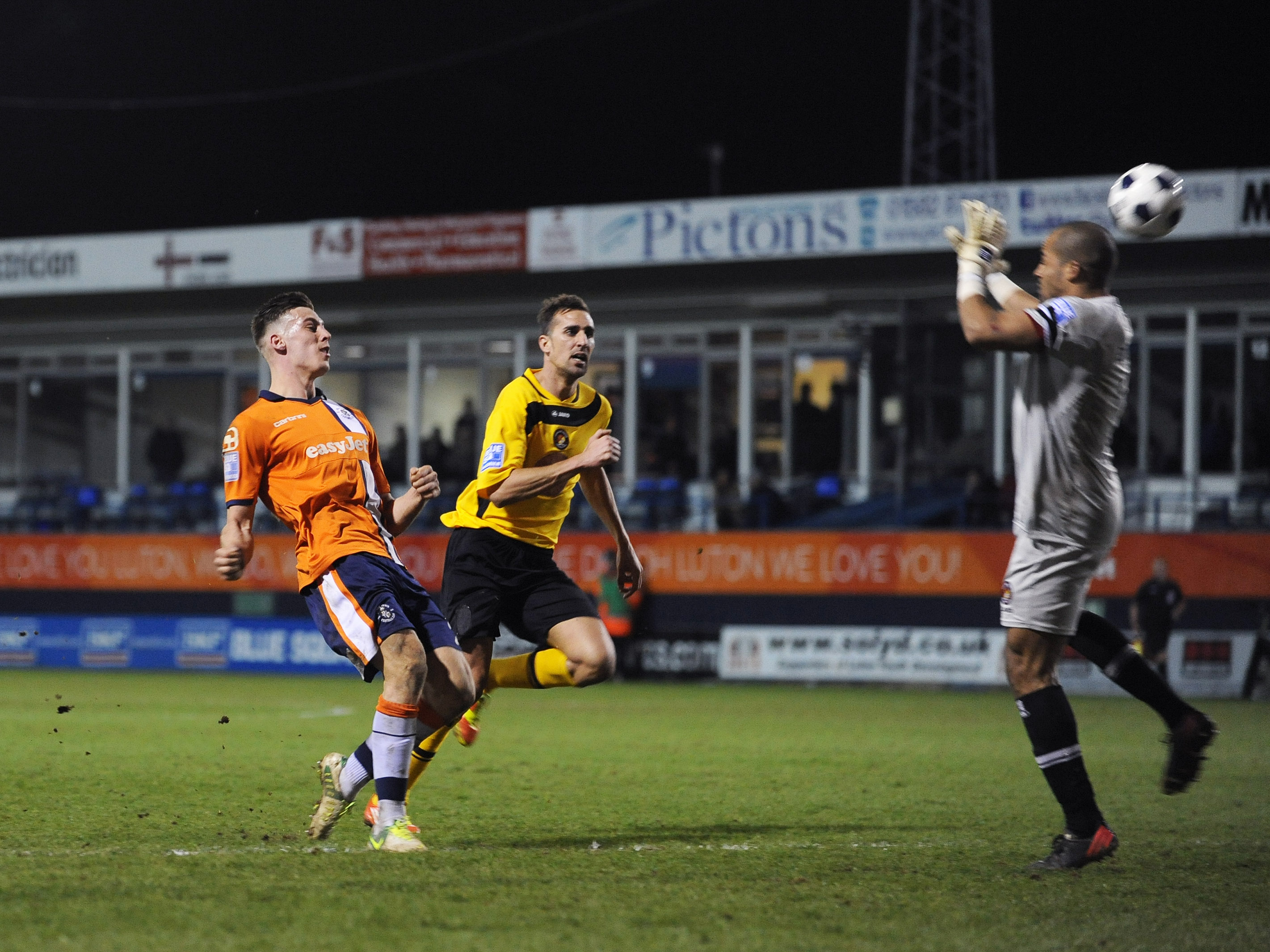 Alex Wall | Hatters Heritage | A History of Luton Town FC