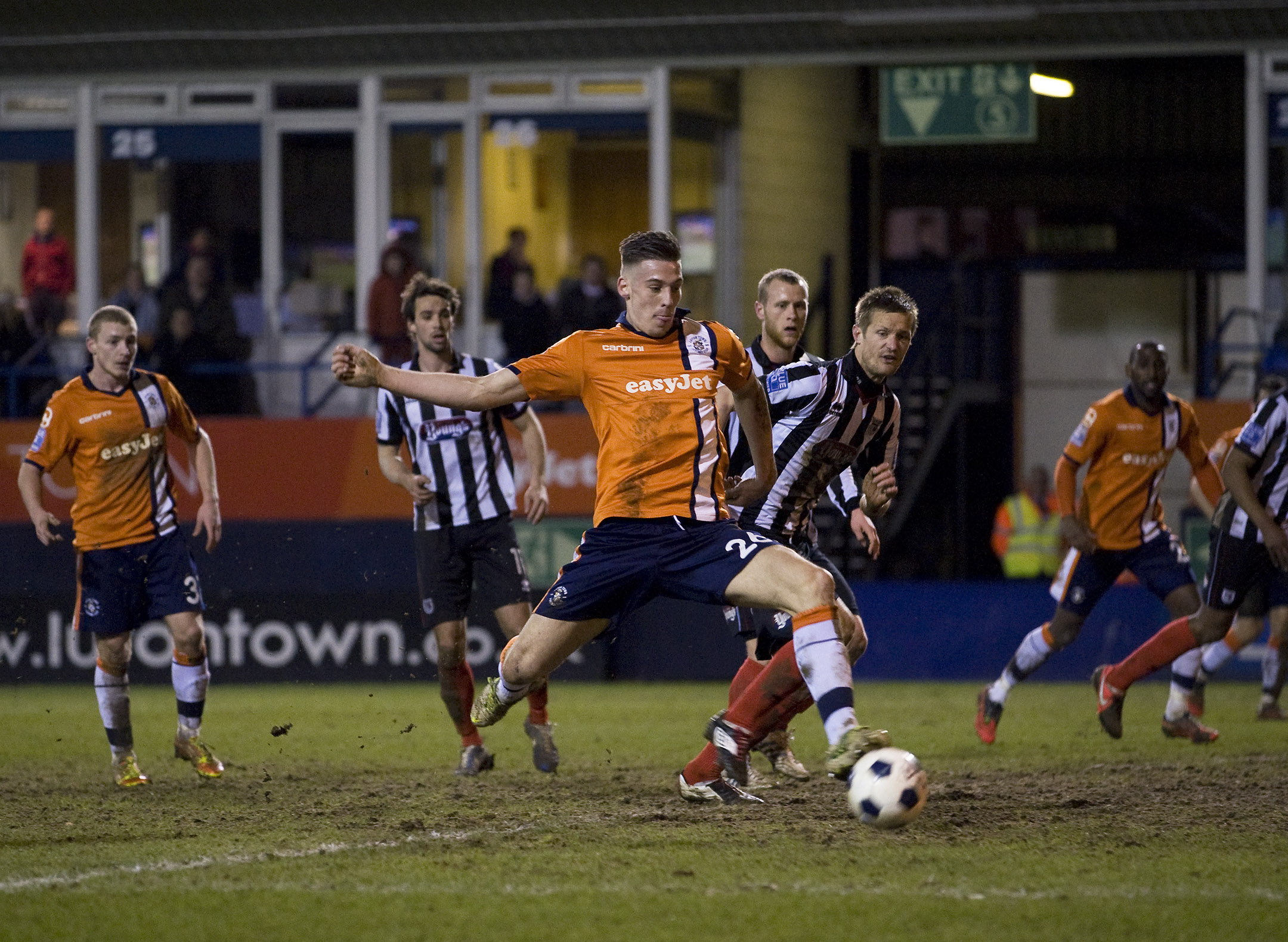 Alex Wall | Hatters Heritage | A History of Luton Town FC