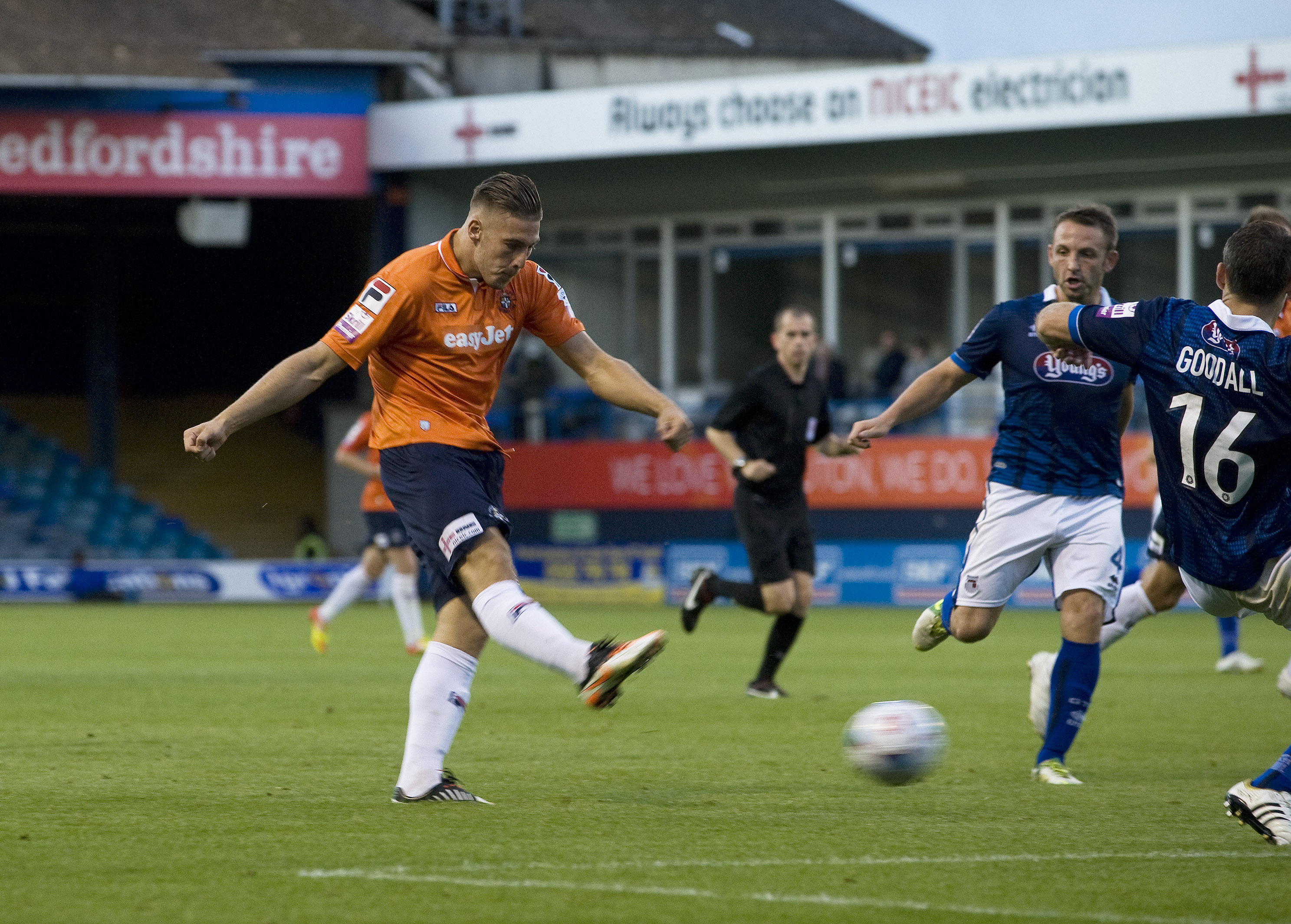 Alex Wall | Hatters Heritage | A History of Luton Town FC