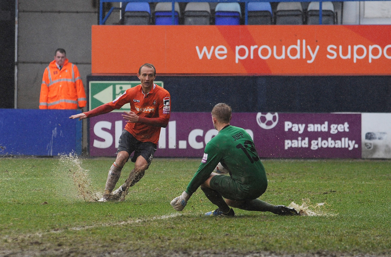 Luton Town FC vs Barnet (1st Jan 2014) | Hatters Heritage | A History ...
