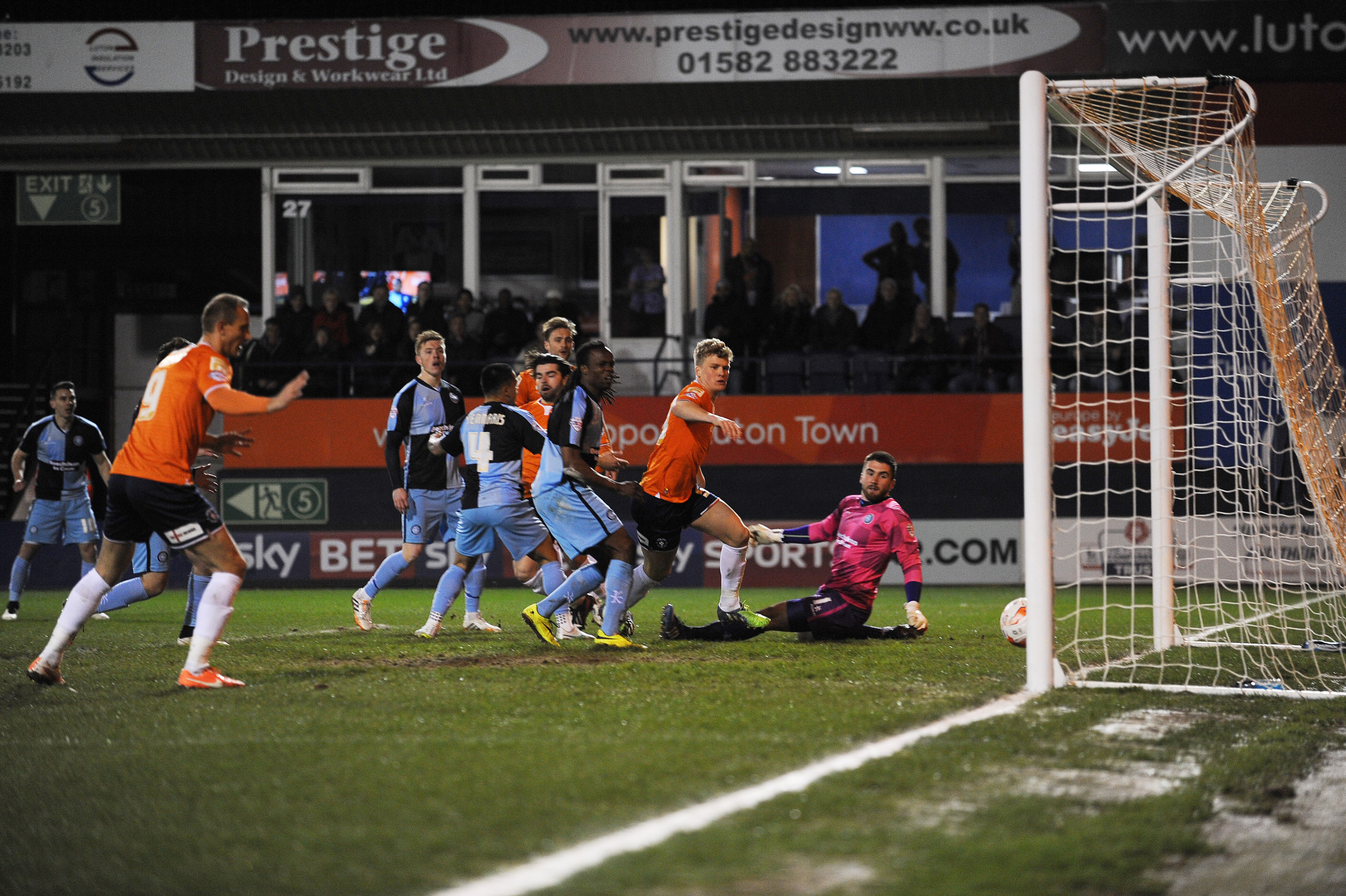 Luton Town FC vs Wycombe Wanderers (24th Mar 2015) | Hatters Heritage ...