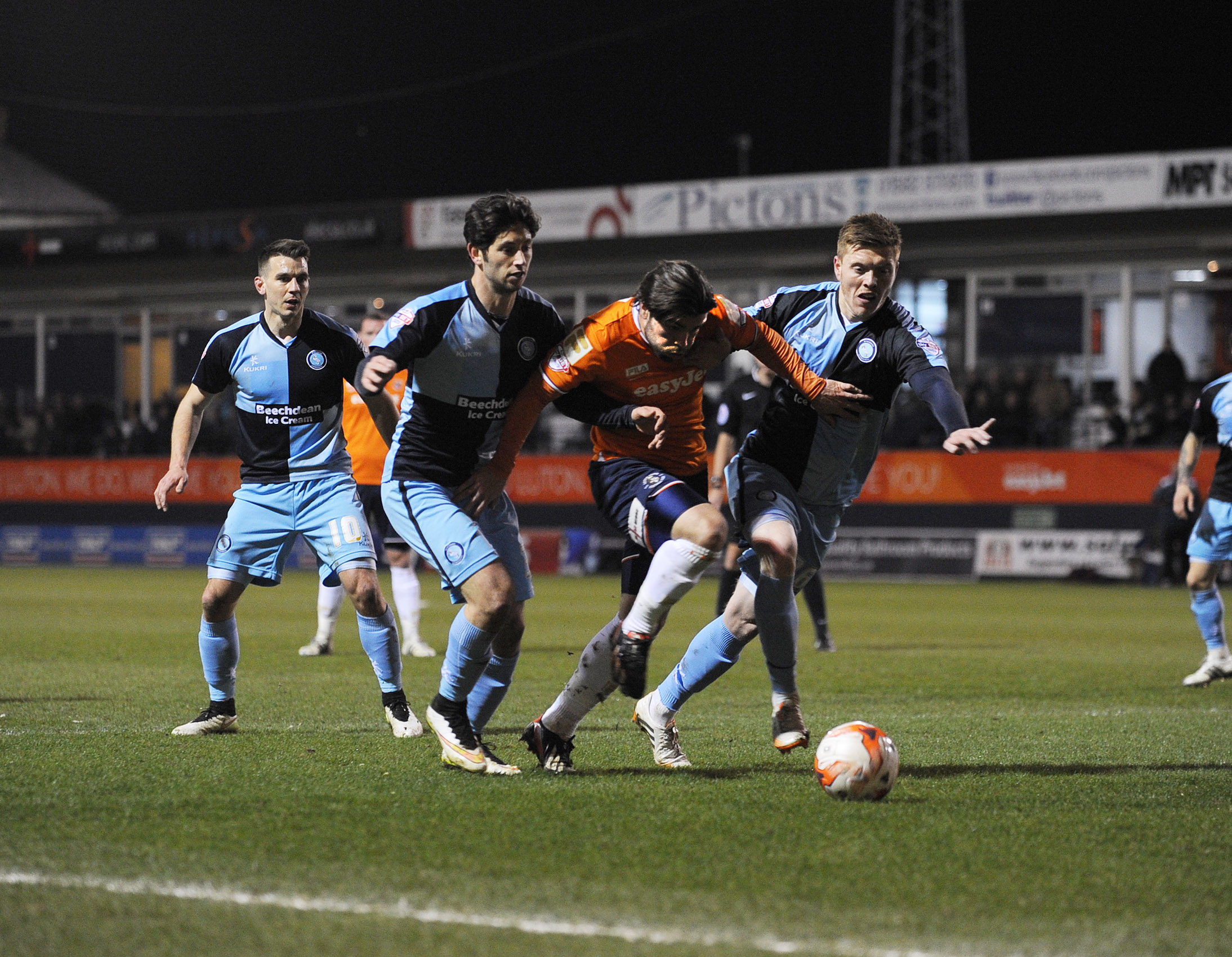 Luton Town FC vs Wycombe Wanderers (24th Mar 2015) | Hatters Heritage ...