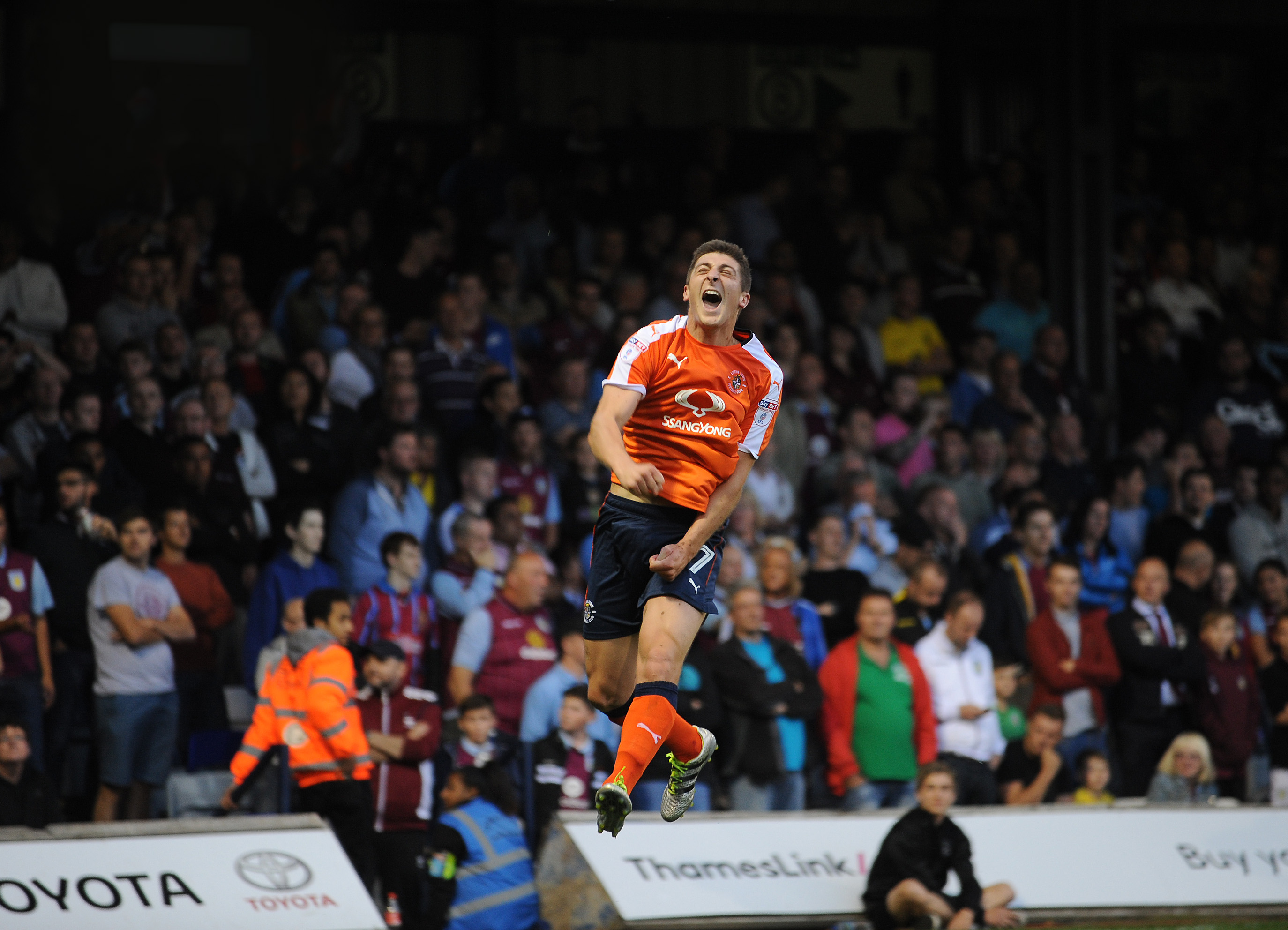 Luton Town FC vs Aston Villa (10th Aug 2016) | Hatters Heritage | A ...