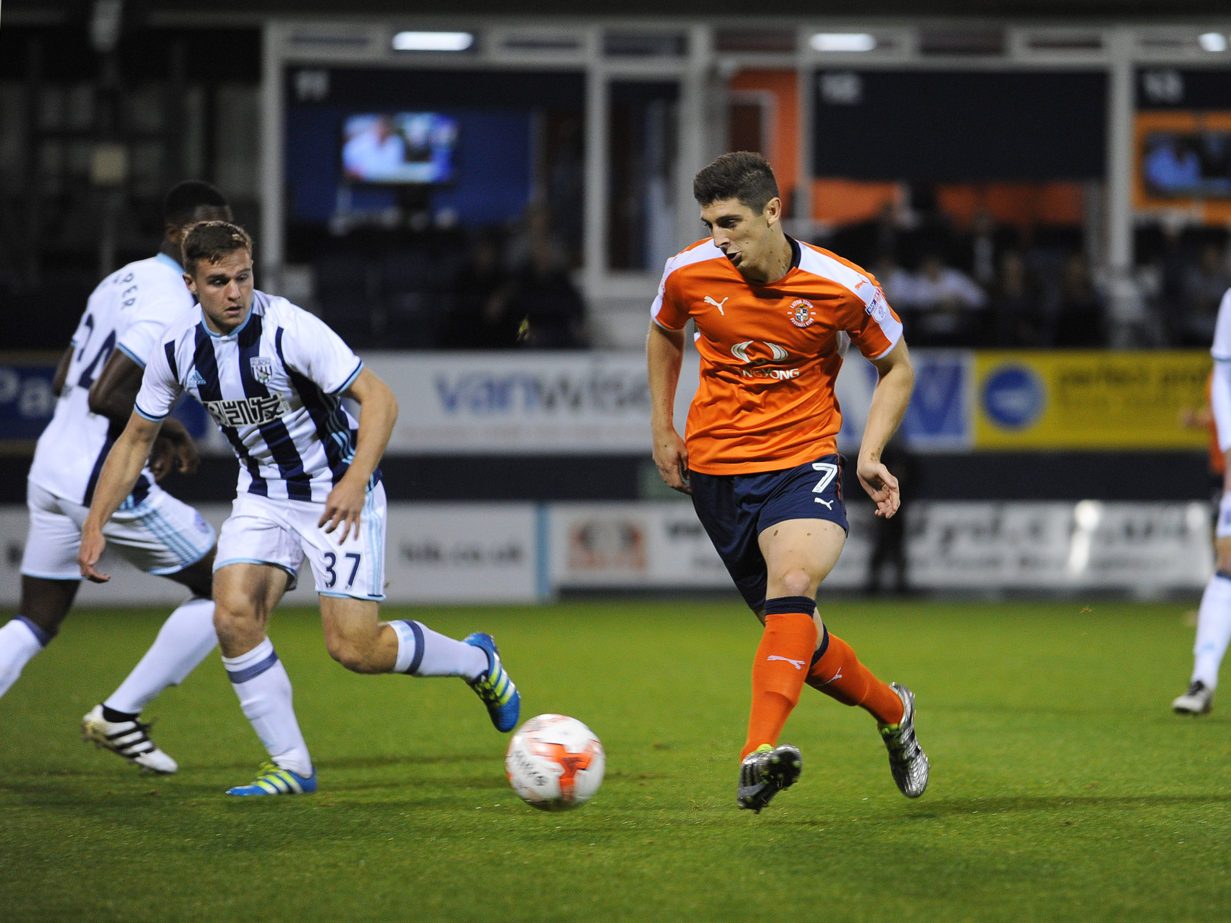 Luton Town FC vs West Bromwich Albion (4th Oct 2016) | Hatters Heritage ...