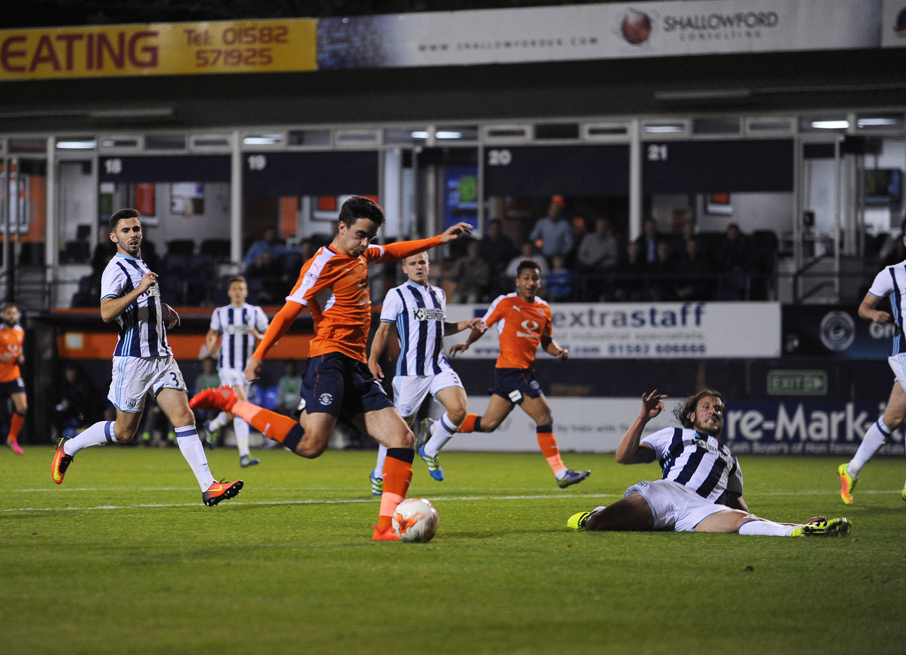 Luton Town FC vs West Bromwich Albion (4th Oct 2016) | Hatters Heritage ...