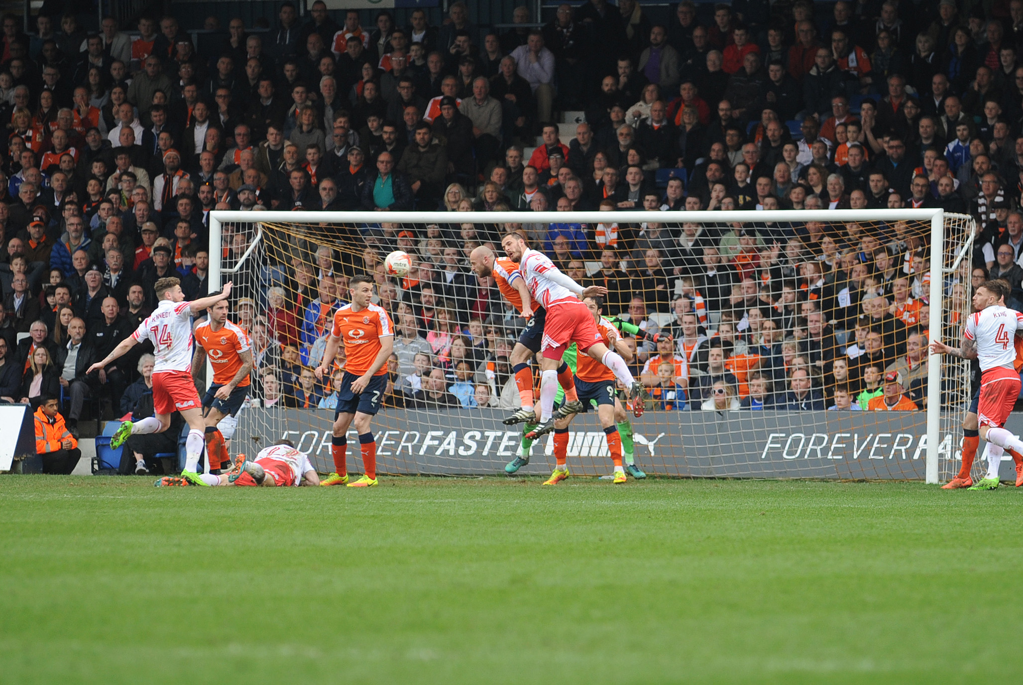 Scott Cuthbert | Hatters Heritage | A History of Luton Town FC