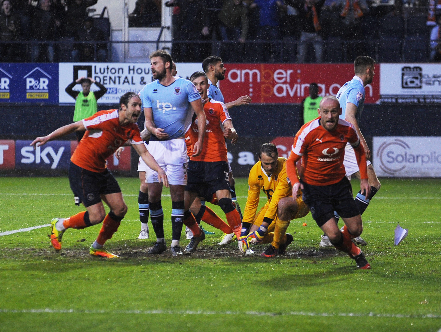 Scott Cuthbert | Hatters Heritage | A History of Luton Town FC