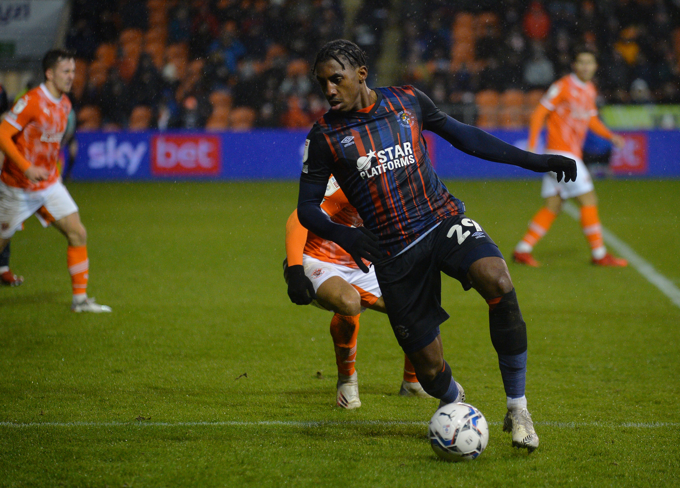Blackpool vs Luton Town FC (4th Dec 2021) | Hatters Heritage | A ...