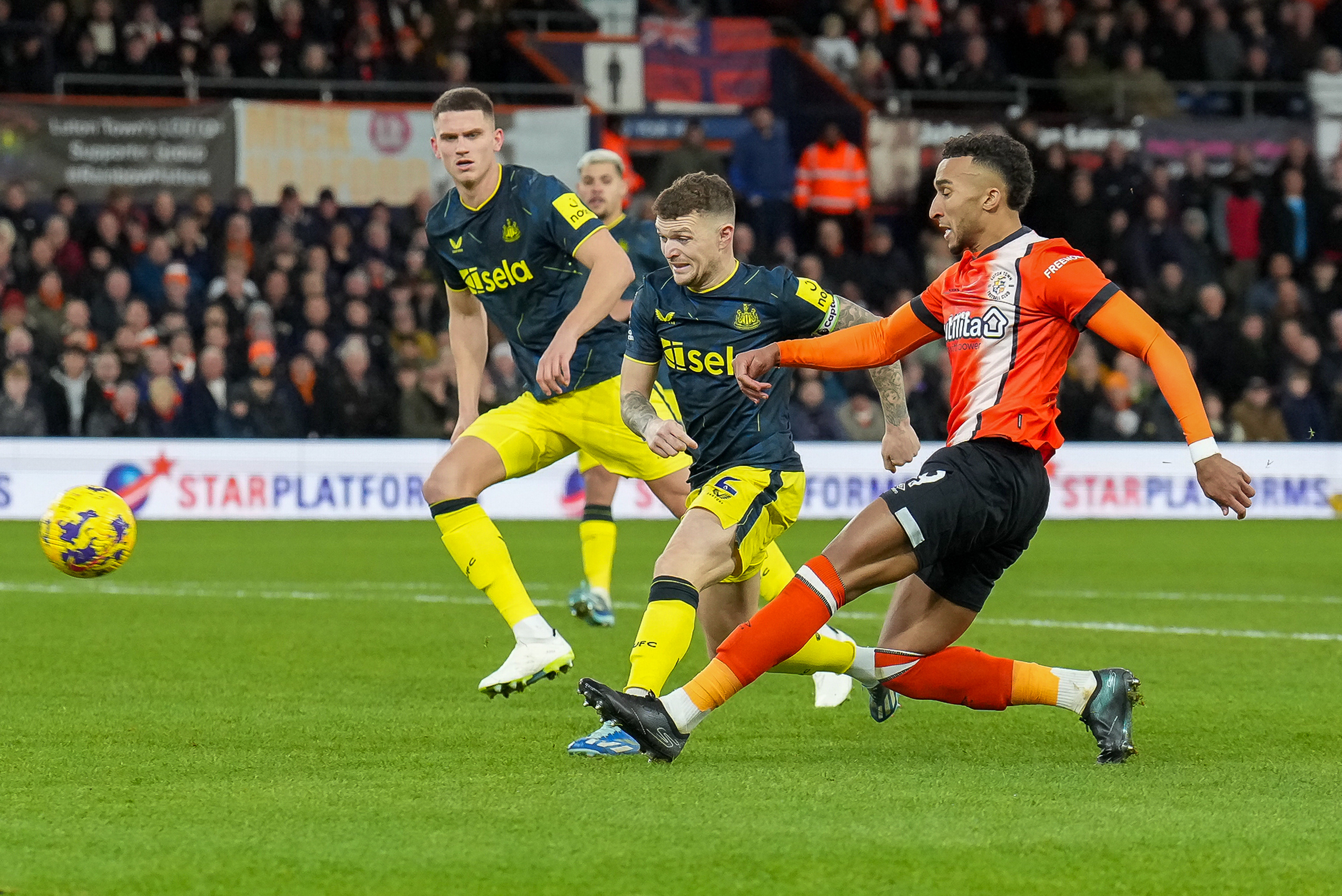 Luton Town FC vs Newcastle United (23rd Dec 2023) | Hatters Heritage ...
