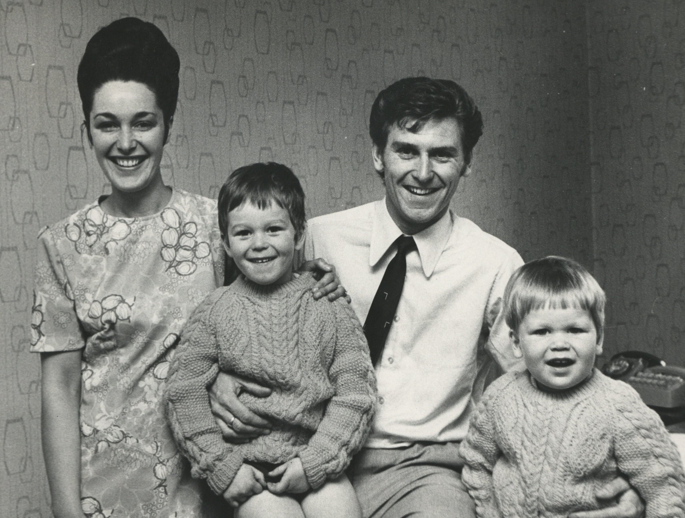 Bobby A Thomson | Hatters Heritage | A History of Luton Town FC