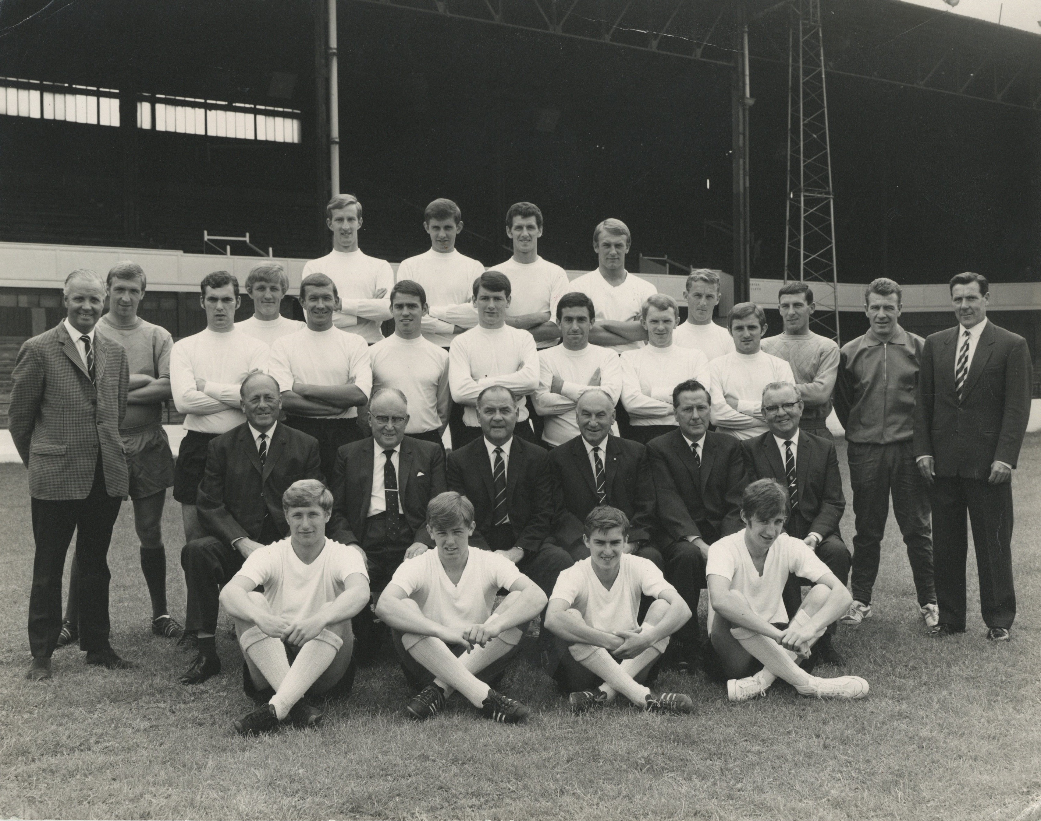 Luton Town Team Photo 1967-68 12 | Hatters Heritage | A History of ...
