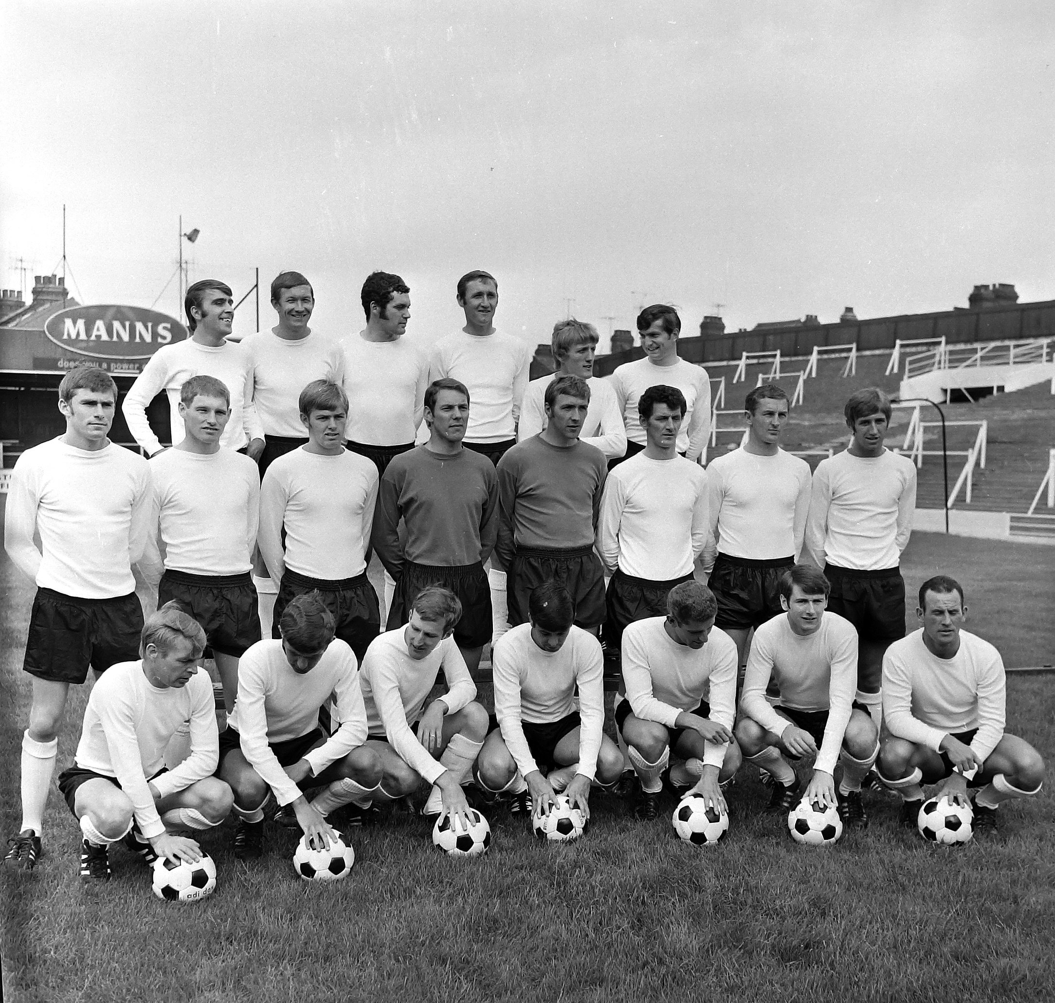 Luton Town Team Photo 1969-70 3 | Hatters Heritage | A History of Luton ...
