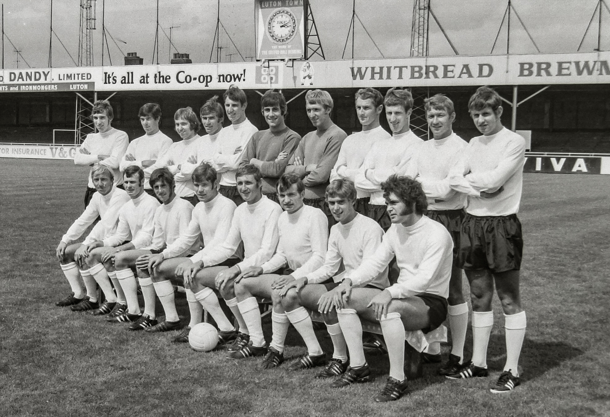 Luton Town Team Photo 1970-71 5 | Hatters Heritage | A History of Luton ...