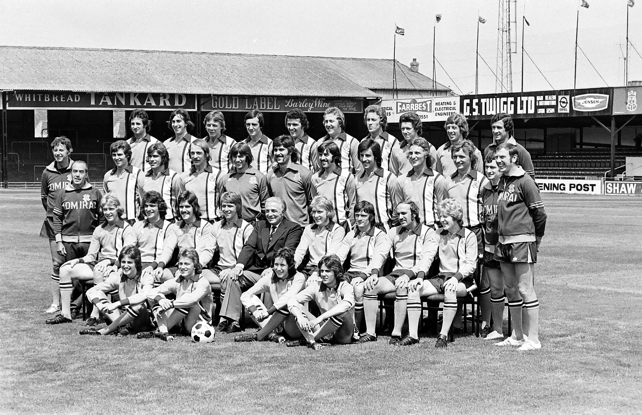 Luton Town Team Photo 1974-75 3 | Hatters Heritage | A History of Luton ...