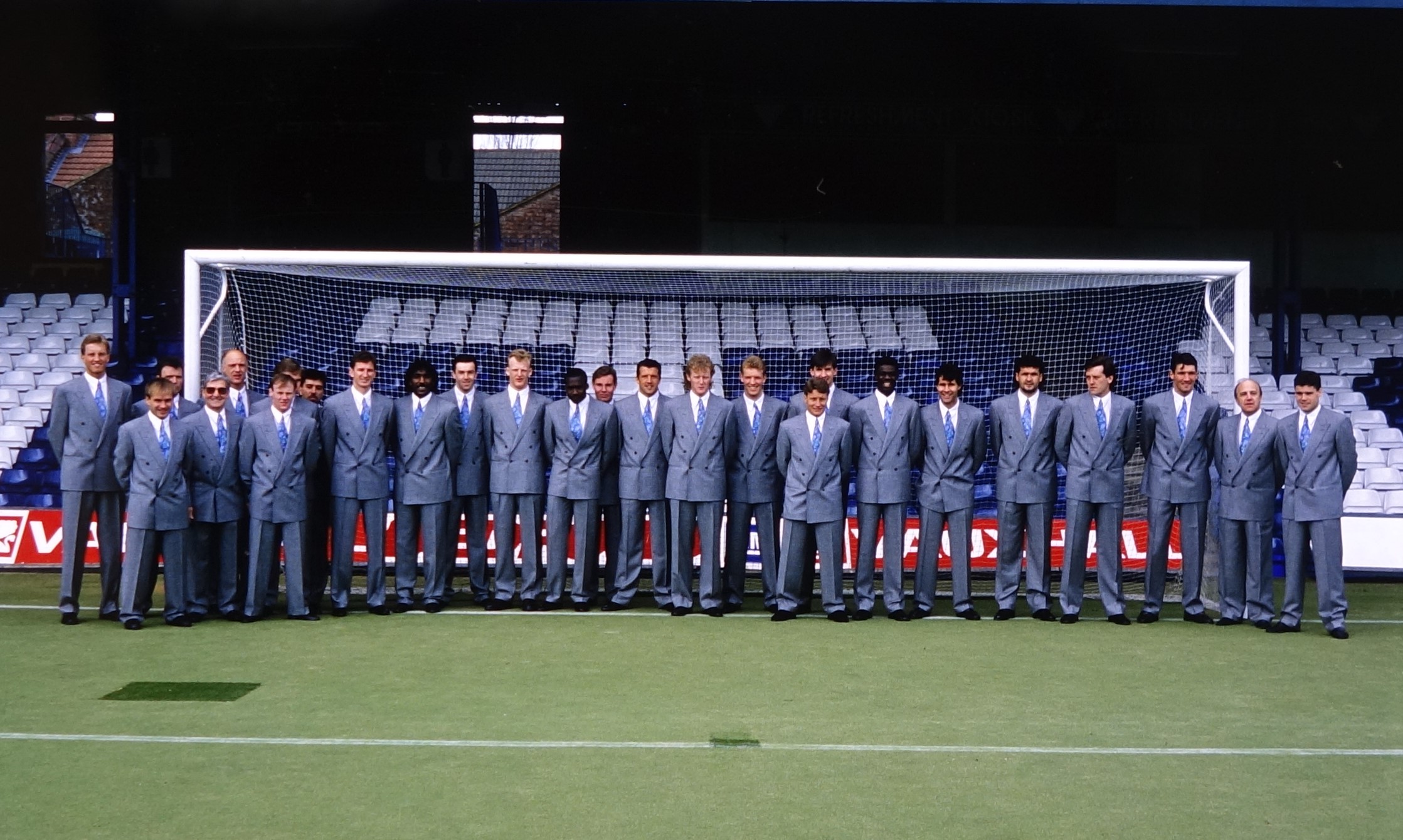 Luton Town Team Photo 1988-89 2 | Hatters Heritage | A History of Luton ...