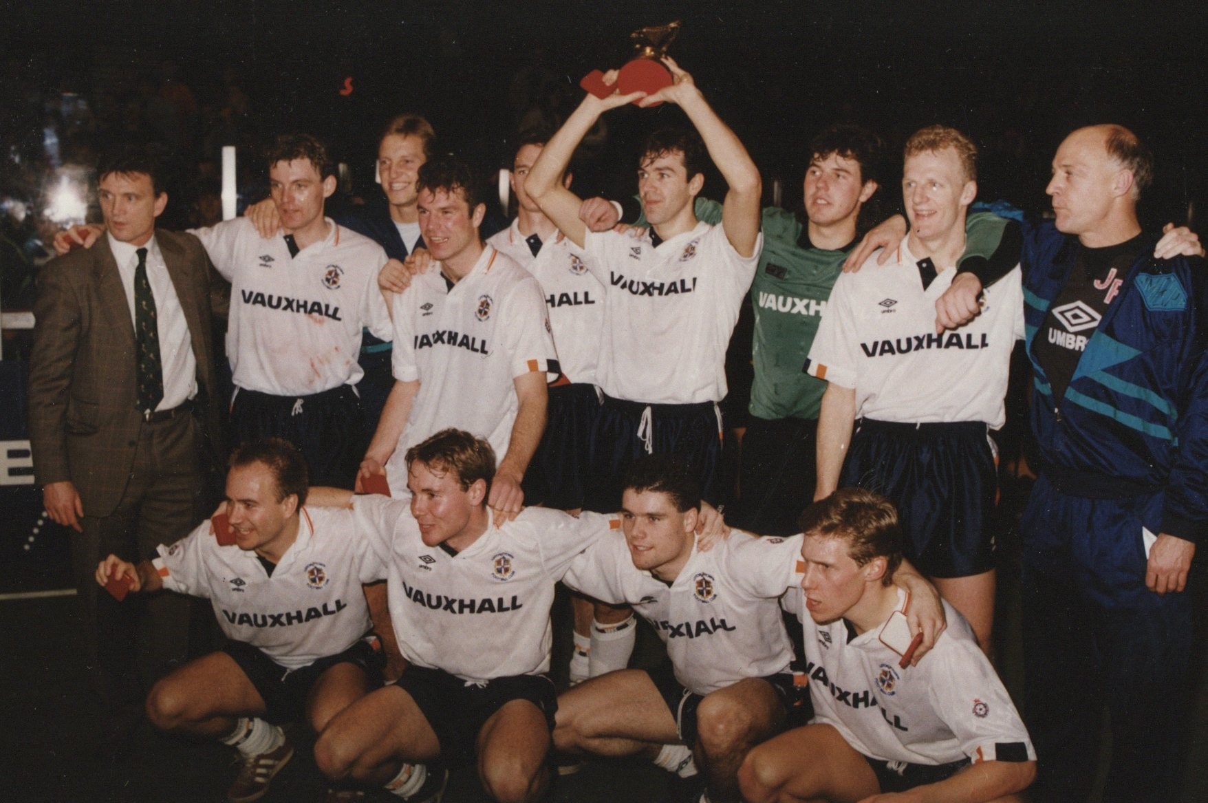 Luton Town Team Photo 1990-91 5 | Hatters Heritage | A History of Luton ...