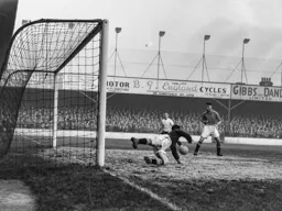 Roy Davies | Hatters Heritage | A History of Luton Town FC