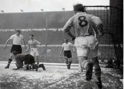 Luton Town FC vs Manchester City (19th Feb 1955) | Hatters Heritage | A ...