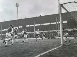 Ray Whittaker | Hatters Heritage | A History of Luton Town FC