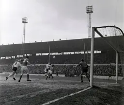 Ray Whittaker | Hatters Heritage | A History of Luton Town FC