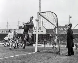 Luton Town FC vs Orient (29th Mar 1969) | Hatters Heritage | A History ...
